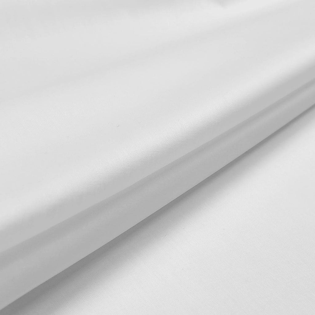 TESSUTO MUSSOLA DI COTONE BIANCO